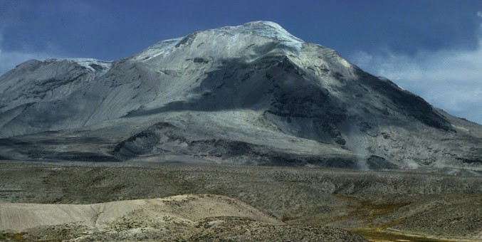 Volcán_Ampato - Viajar por Perú